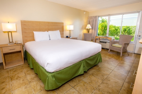 Hotel Rooms in Naples Florida | Naples Garden Inn